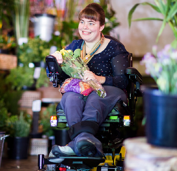 Magic Mobility Frontier V6 Compact Power Wheelchair | Power Mobility